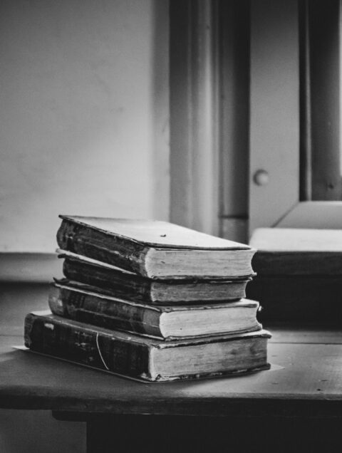 Famous Family Crests: A Look at the Coats of Arms of Royal Families and ...